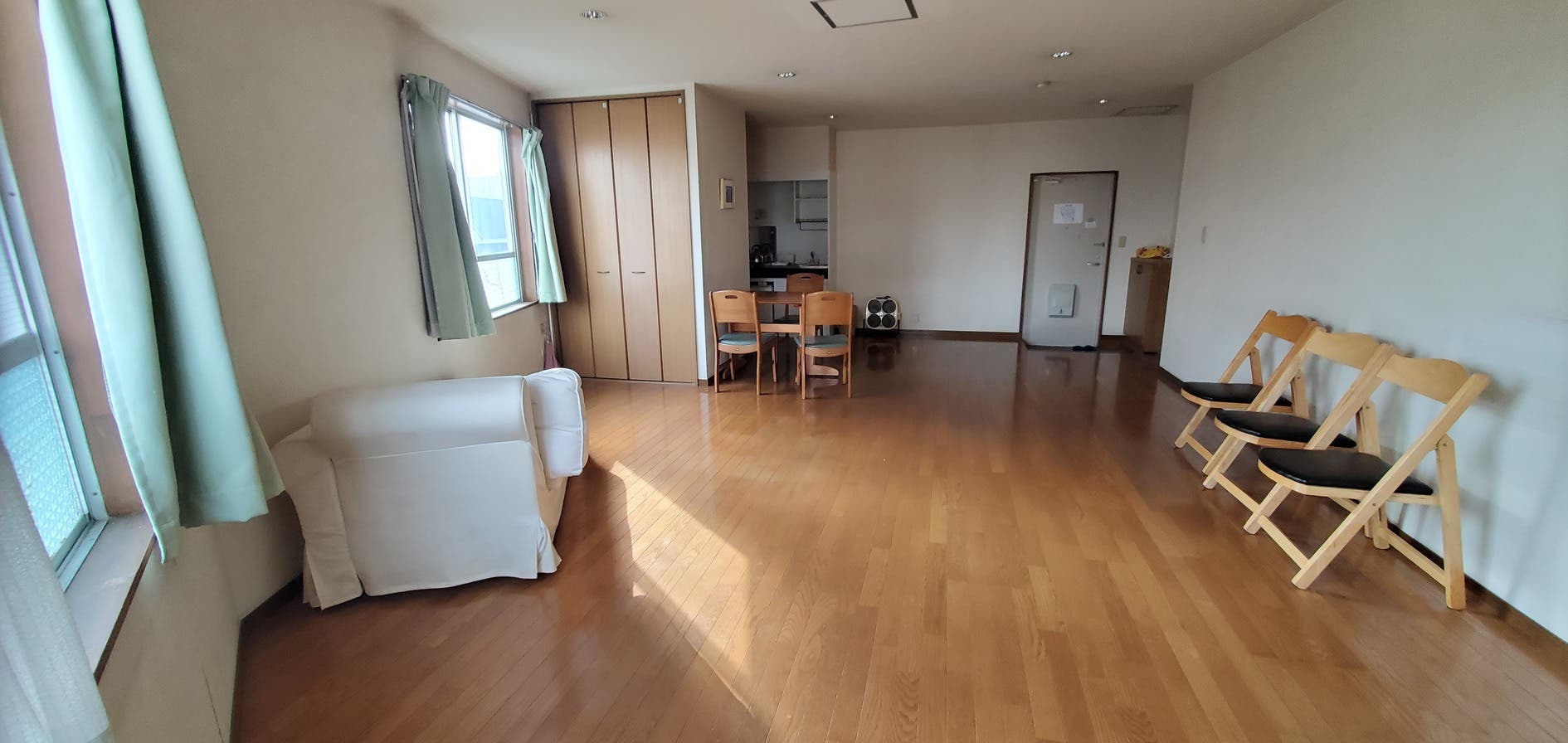 ＜レトロビル＞広々屋上+控室で撮影、イベントに最適の写真7