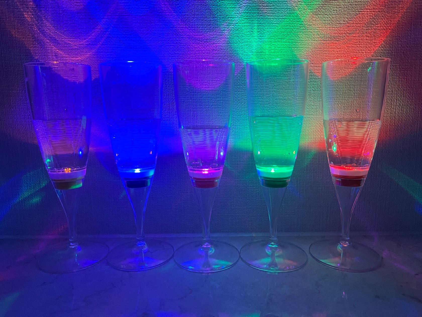 BAR ATHENA【新宿】キッチン・カラオケ・ダーツ・ボードゲーム・マダミス・パーティー・イベント・誕生日会・撮影】の写真8