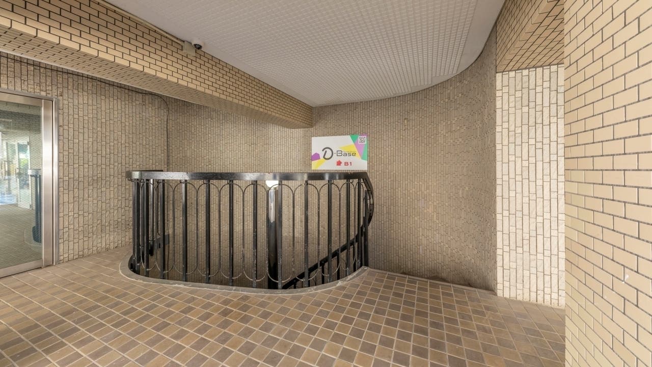 【スタジオ１】川崎駅8分／広さ43.4㎡、鏡幅7.3mの中型レンタルスタジオ／ダンスの練習や各種教室利用に最適の写真14