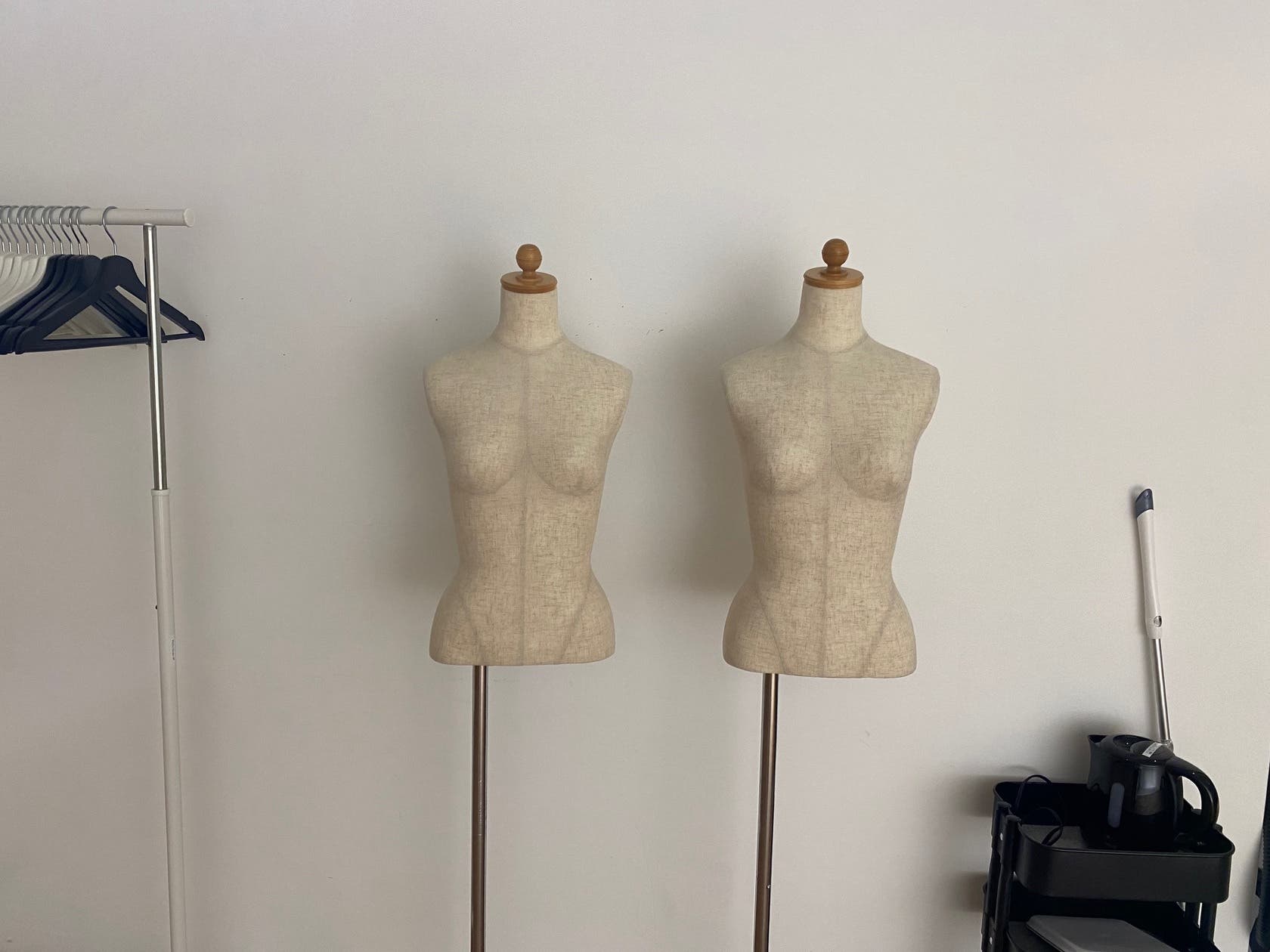 【中野富士見町駅徒歩1分】HP完成記念！高2.8×横5.5ｍ白ホリ、トップライトの打てるレンタル撮影スタジオの写真17