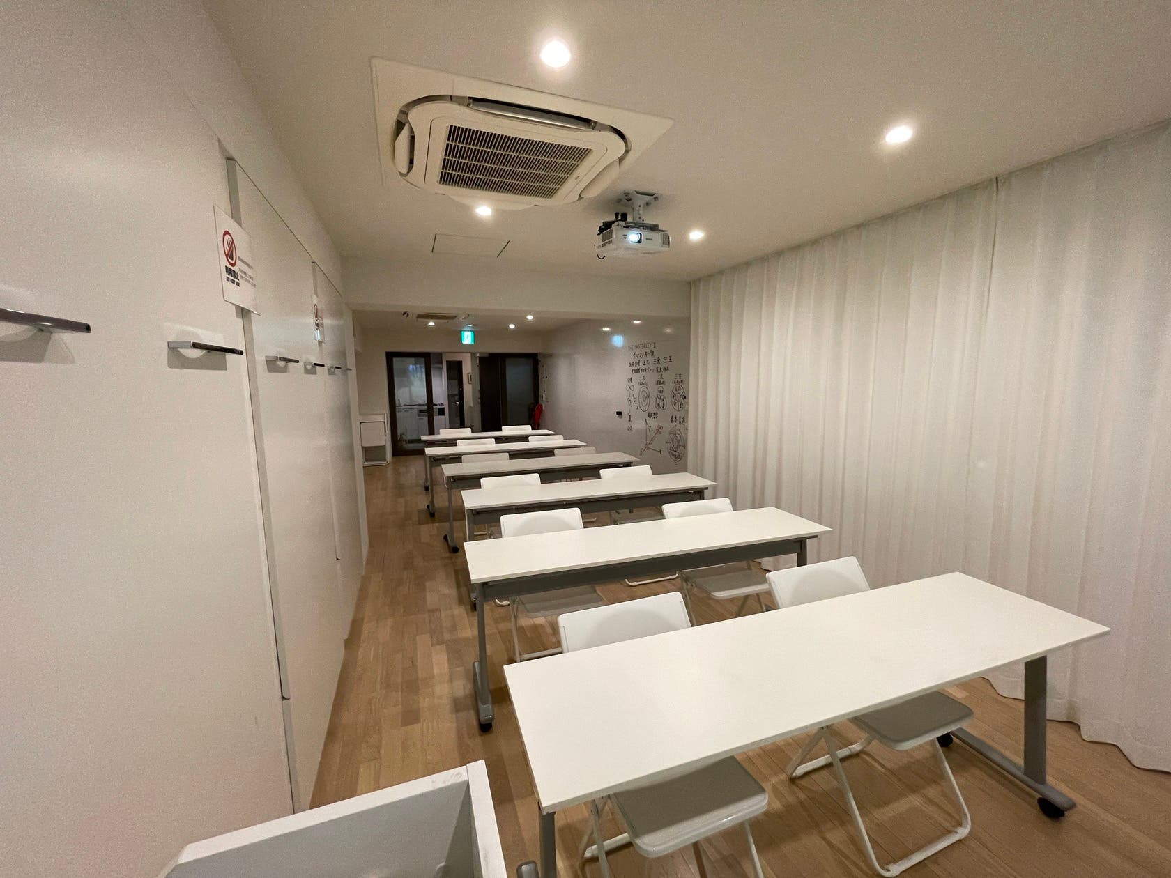 【神保町駅🚶‍1分】プロジェクターOP有🎥ダンス用鏡💃防音🎤たこパ🐙鍋パ🎉千代田三信ビルスペースの写真6