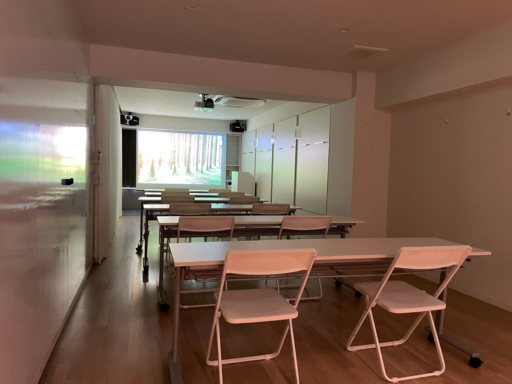 【神保町駅🚶‍1分】プロジェクターOP有🎥ダンス用鏡💃防音🎤たこパ🐙鍋パ🎉千代田三信ビルスペースの写真7