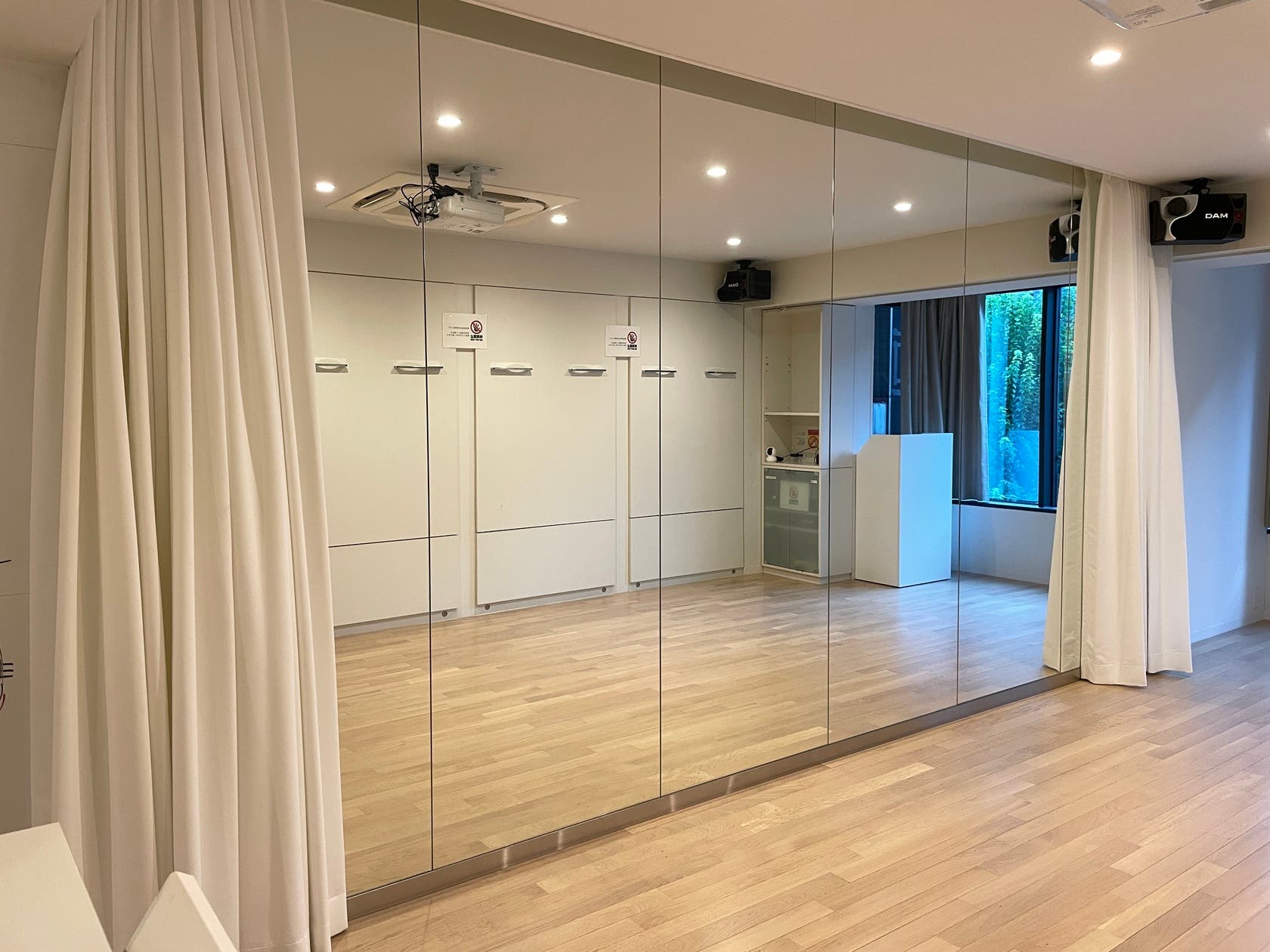 【神保町駅🚶‍1分】プロジェクターOP有🎥ダンス用鏡💃防音🎤たこパ🐙鍋パ🎉千代田三信ビルスペースの写真8