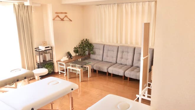 【人気】南森町駅1分✨大阪駅から1駅✨完全個室14帖の広々サロン✨施術ベッド4台まで対応✨講座・練習・体験会にも!の写真7