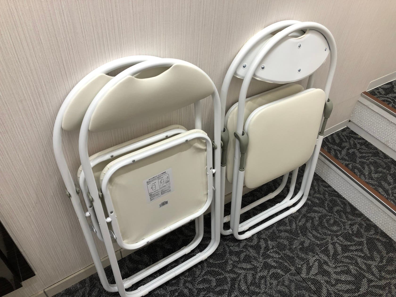 折りたたみ椅子の追加（5脚目から有料）の画像1