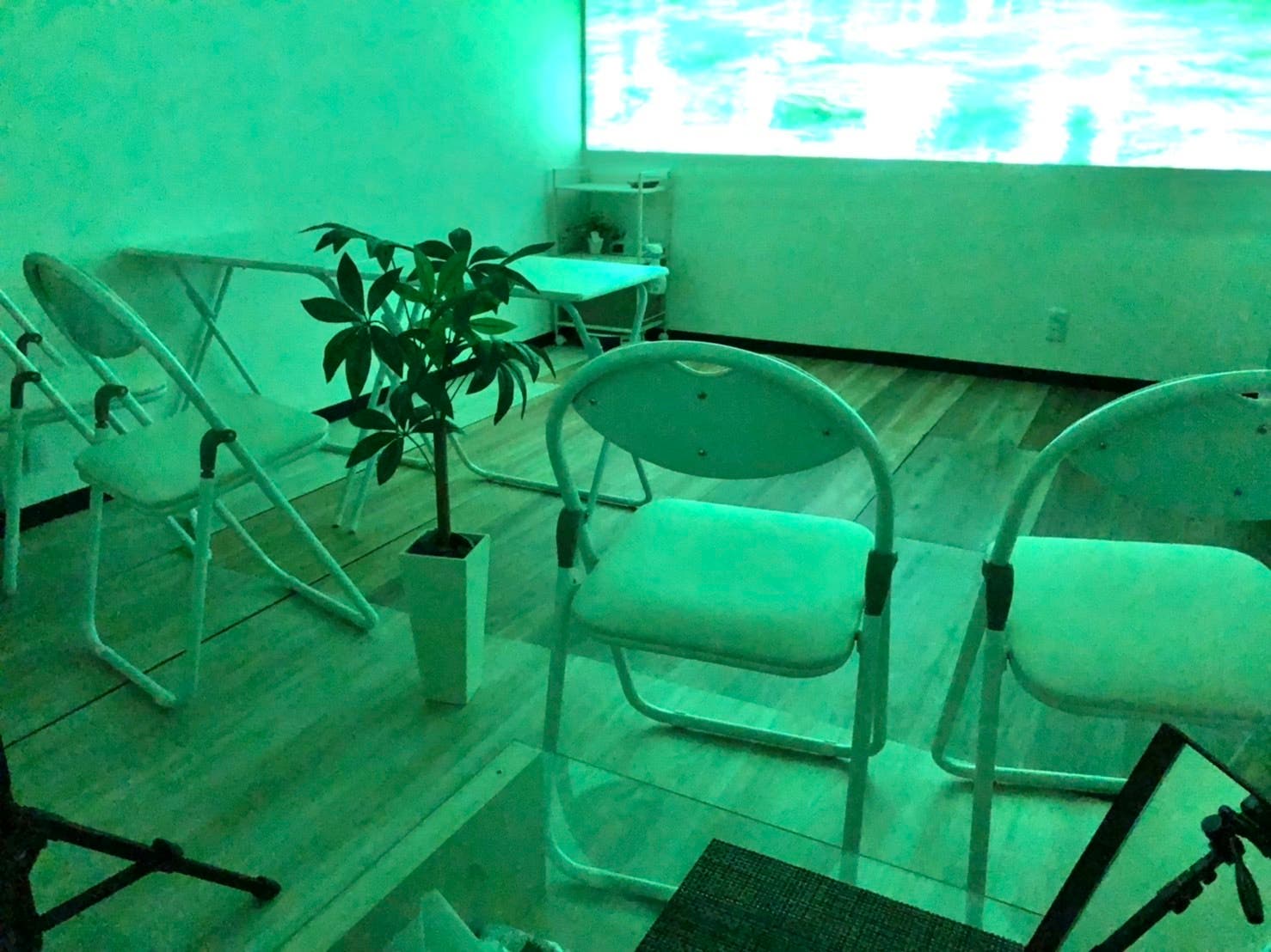 【大画面＆大音量OK！】映画鑑賞（プライベートシアター）・音楽鑑賞・楽器演奏に✨プロジェクターのレンタル料金込み✨南森町駅すぐ！の写真9