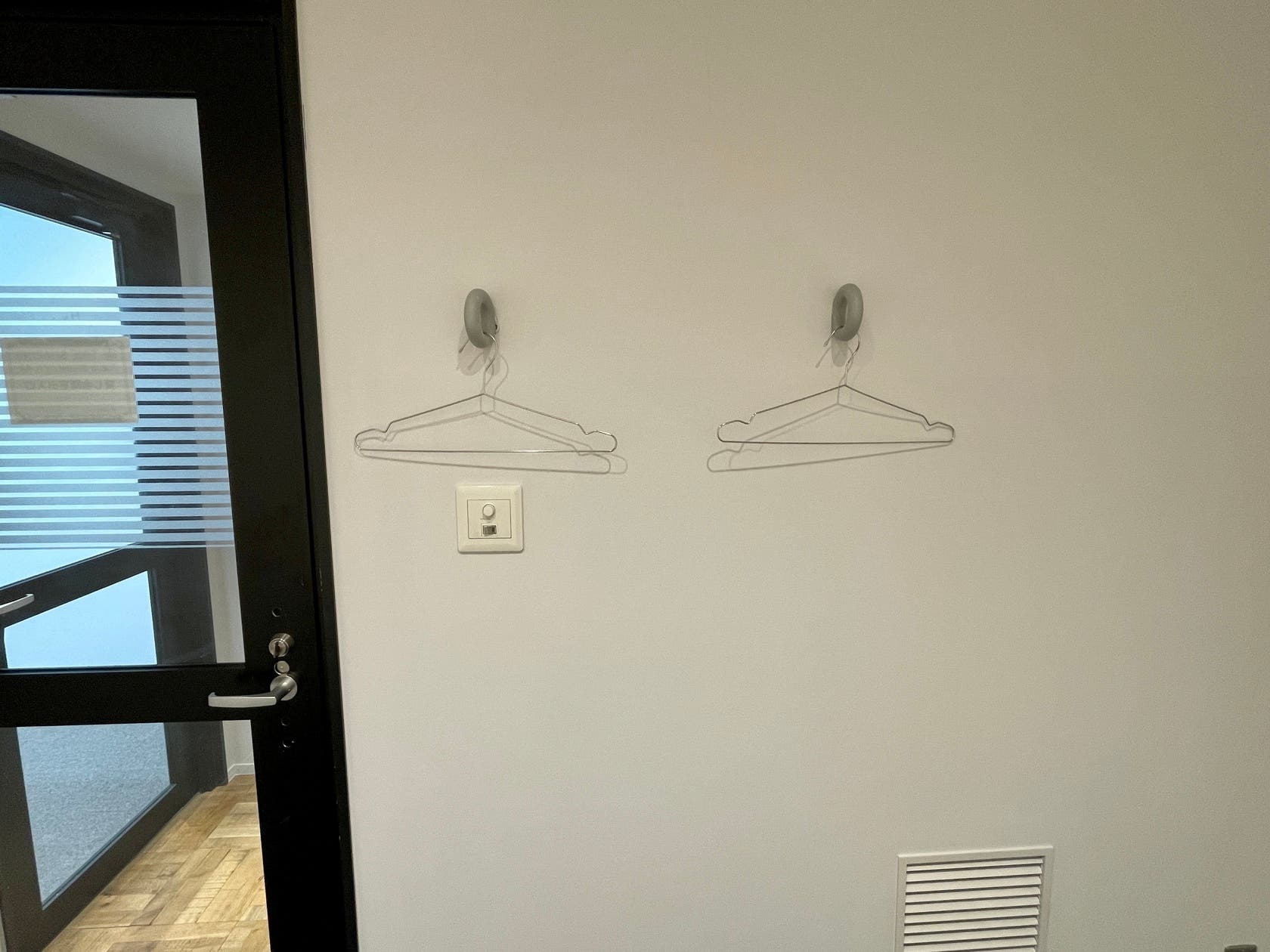 4A【六本木駅1分】1~2名でのテレワークに最適◎リーズナブル会議室！の写真9