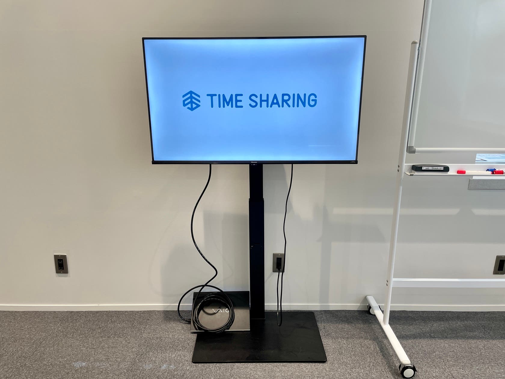 4B【六本木駅1分】8名着席の貸し会議室！備品無料◎の写真9