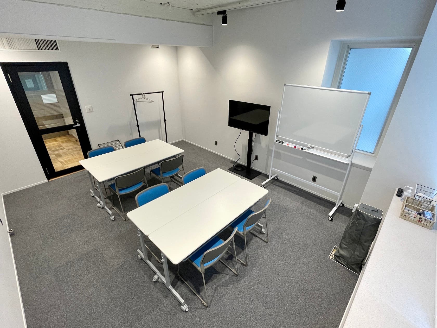 4B【六本木駅1分】8名着席の貸し会議室！備品無料◎の写真11