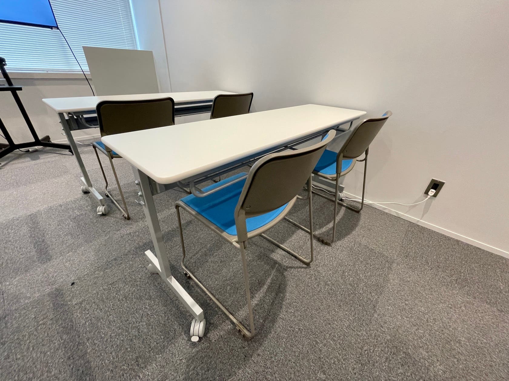 4C【六本木駅1分】10名着席の貸し会議室！備品全て無料◎の写真6