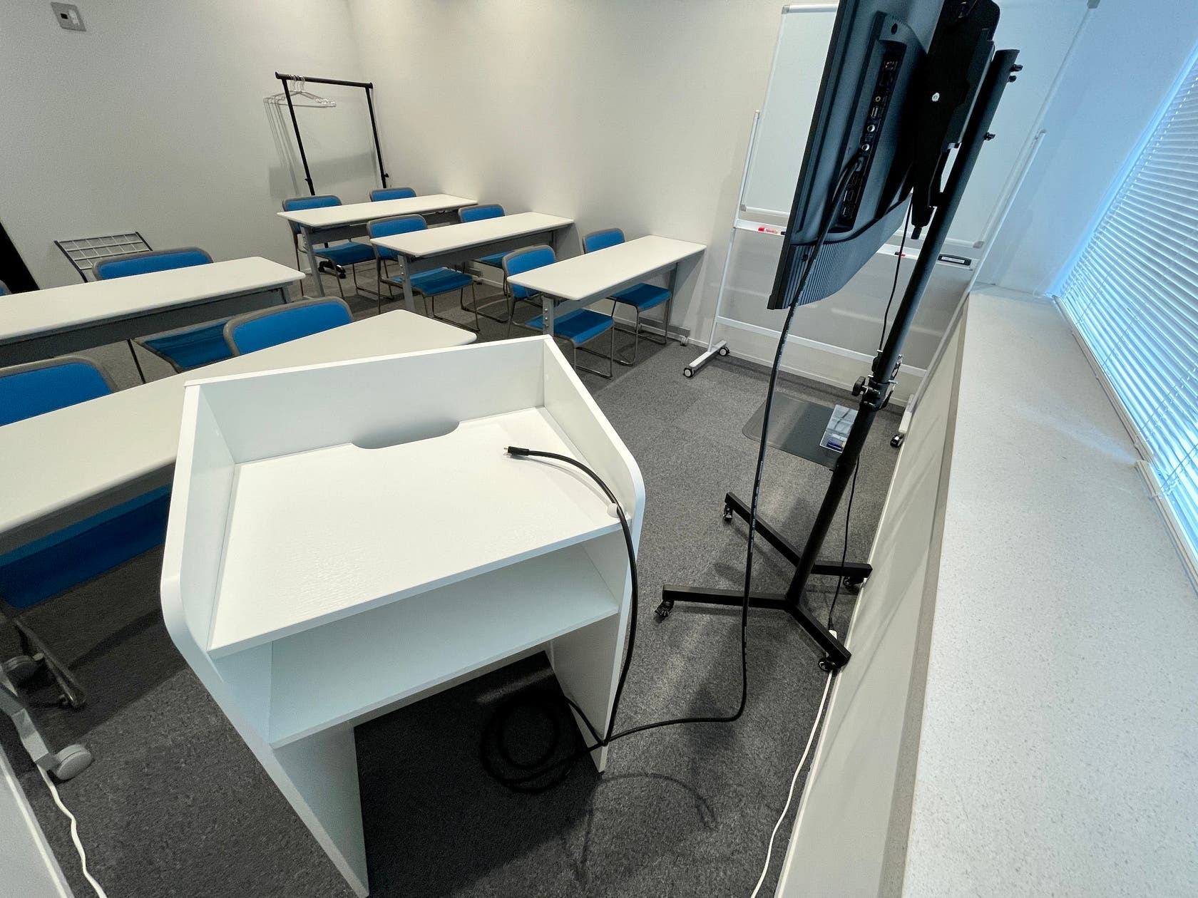 4C【六本木駅1分】10名着席の貸し会議室！備品全て無料◎の写真10