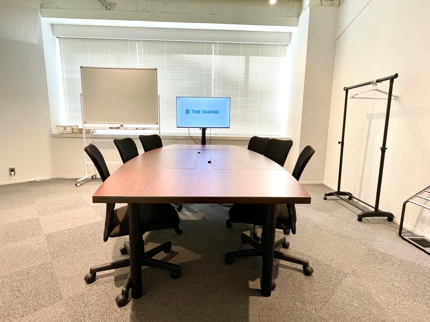 4D【六本木駅1分】6名着席の貸し会議室！備品全て無料◎の写真5