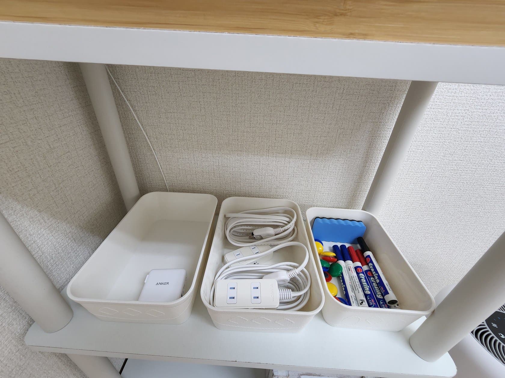 草加駅東口から徒歩3分/24時まで使える/お部屋タイプの小さな会議室/Wifi/web面談/女子会/推し活/ボードゲームの写真16