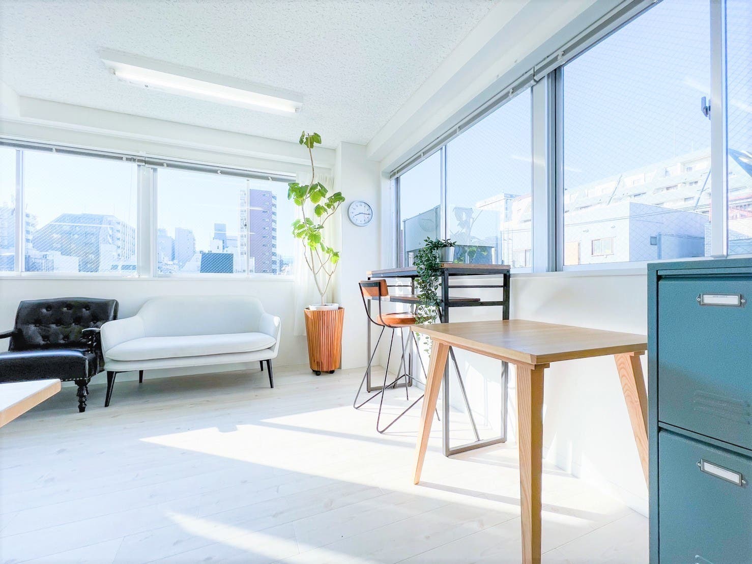 東新宿駅徒歩5分！一日中自然光◎/プロ用照明常設！商用/動画OK！【新宿駅徒歩圏】の写真7