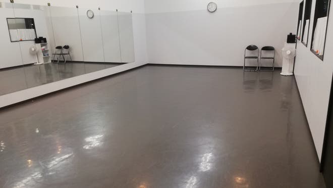 【YTJ千里スタジオ】千里中央駅徒歩5分・鏡張りのダンスやレッスンに最適なスタジオですの写真7