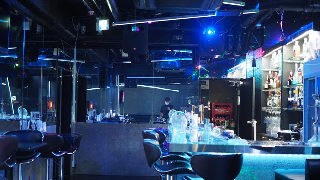 大人の遊び場 シーシャが楽しめるおしゃれなラウンジの写真2