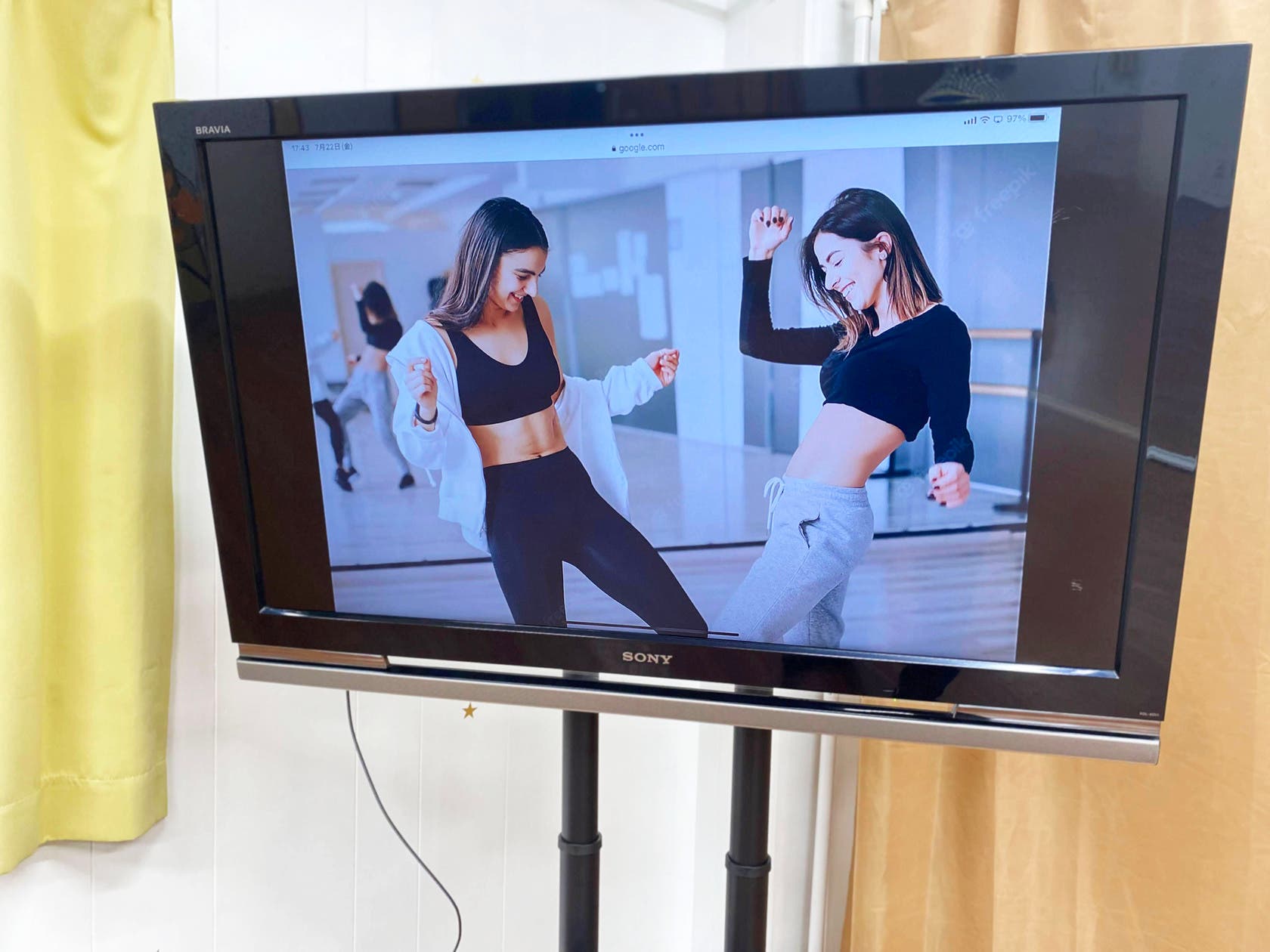 大型モニターの画像1