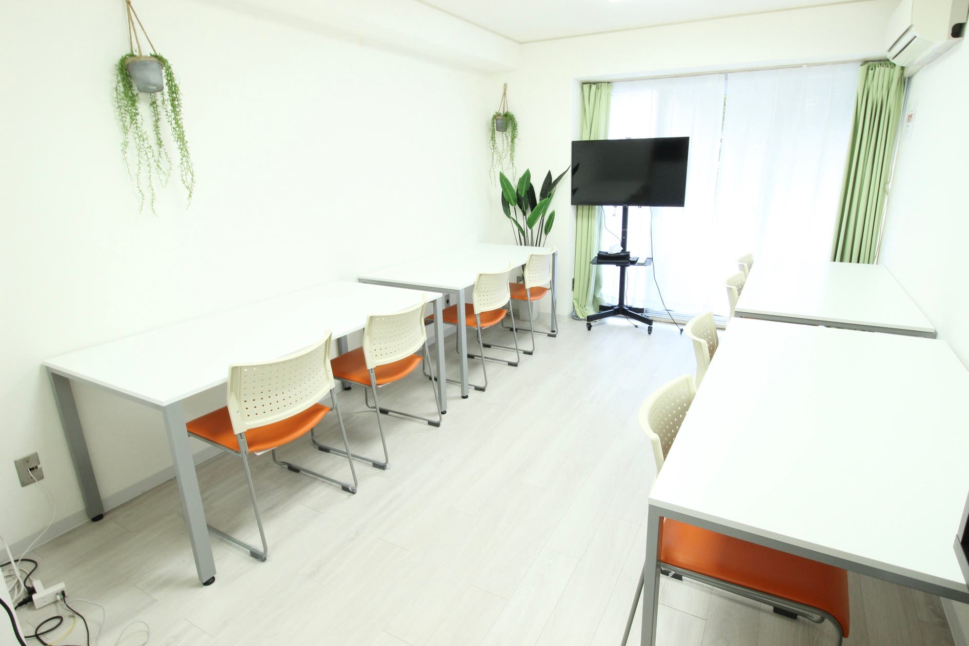 【biz西新宿】西新宿エリアの綺麗な貸会議室/貸事務所✨備品全て無料🆓/高速wifi/静かな環境/長期利用歓迎の写真7