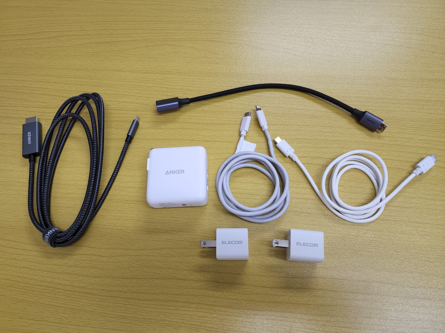 草加駅東口から徒歩3分/24時まで使える/お部屋タイプの小さな会議室/Wifi/web面談/女子会/推し活/ボードゲームの写真15