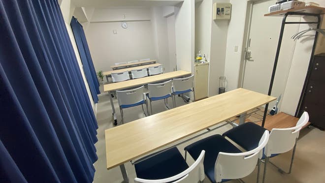 新宿御苑前駅から徒歩2分の広々貸し会議室☆プロジェクター無料☆高速インターネット光でリモートワーク最適!の写真5