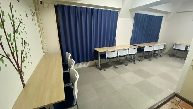 新宿御苑前駅から徒歩2分の広々貸し会議室☆プロジェクター無料☆高速インターネット光でリモートワーク最適!の写真7