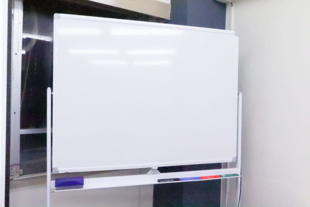 【上野駅浅草口徒歩57秒！28名】プロジェクタ―・ホワイトボード・WiFi無料！土足可！換気可！ふれあい貸し会議室 上野No60の写真19