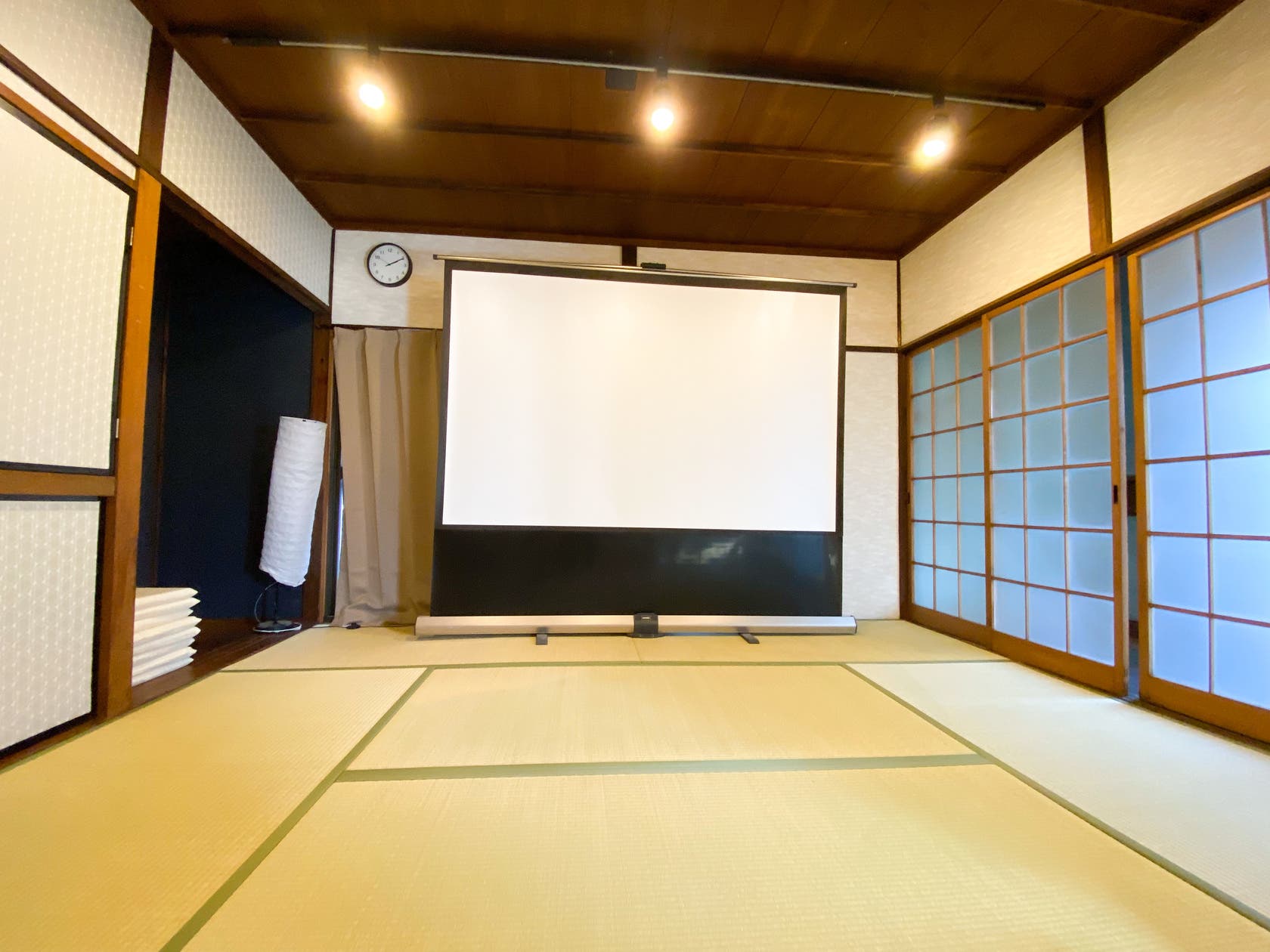 最大30人🆗3部屋まるごと👏北千住✨ 100㌅スクリーン推し活・LIVE鑑賞🎥お問合せ割❤️おうちデート/ヨガ会・サロン/光回線の写真5