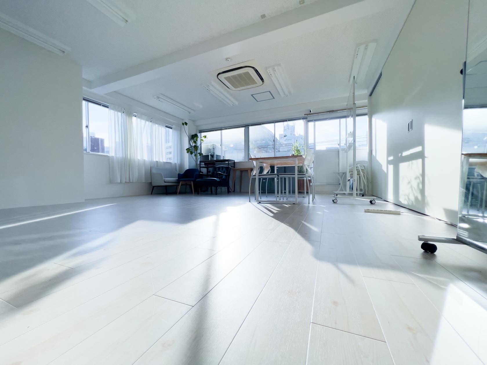 東新宿駅徒歩5分！一日中自然光◎/プロ用照明常設！商用/動画OK！【新宿駅徒歩圏】の写真22