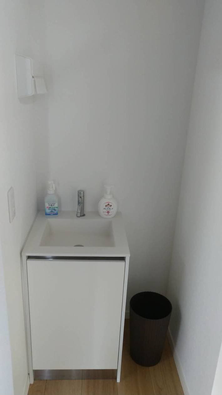 柏たなか駅から徒歩６分の１５人収容可、Wi-Fi・プリンター完備、絨毯で足元快適会議室！の写真7