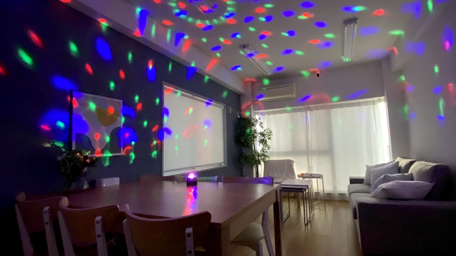 🎊超好立地🎊｜恵比寿2分❗恵比寿横丁近く｜✨自然光✨たっぷり撮影📷｜会議も🙆｜地デジ50型TV📺｜大画面プロジェクター🎥｜24hの写真18