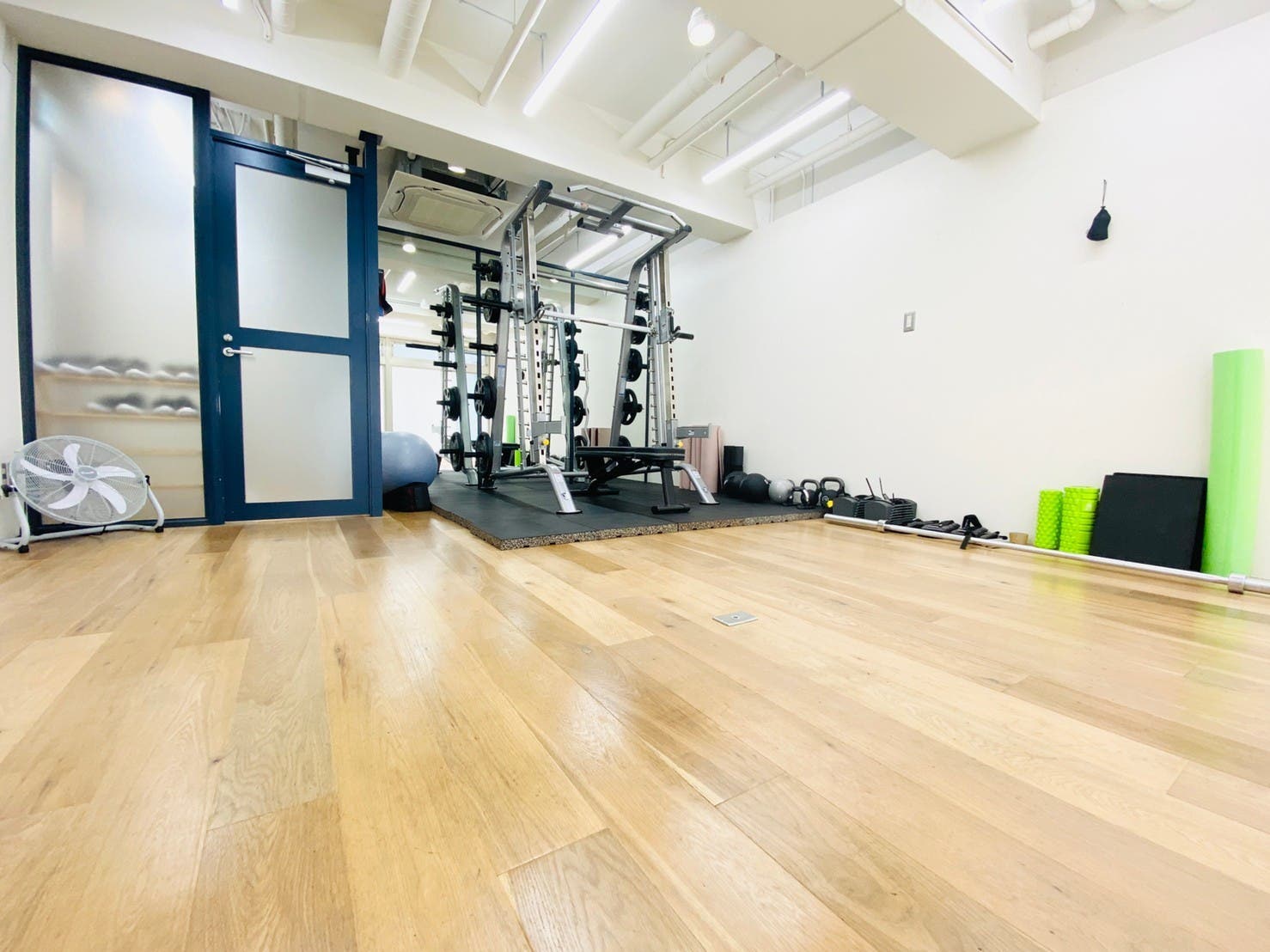 【原宿駅から徒歩5分】レンタルジム THE PERSON | 完全プライベート空間でパーソナルトレーニングに最適！の写真3