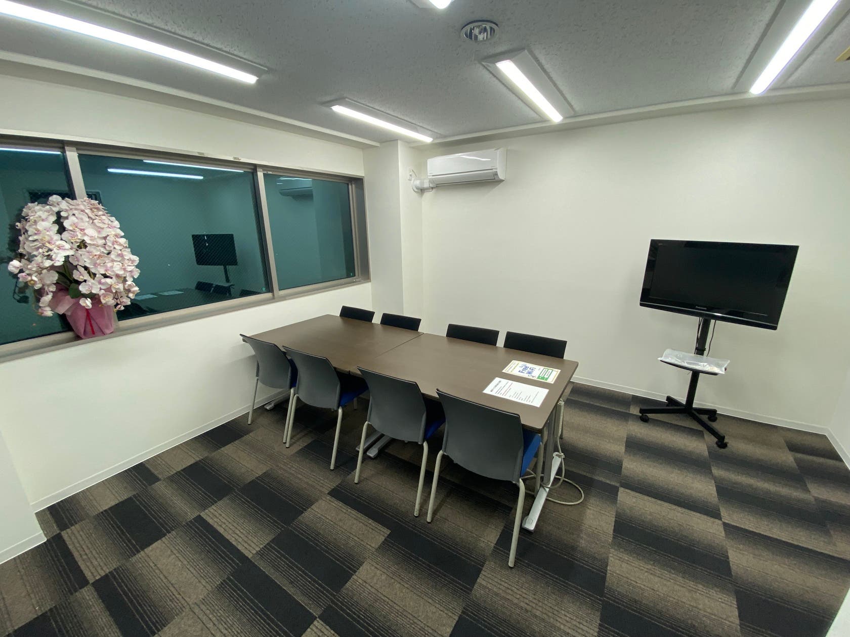 仙台駅徒歩8分　3階応接室(個室8名)の写真1