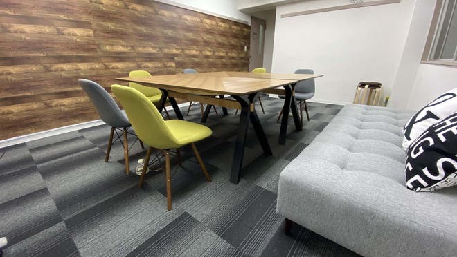 【八丁堀4分・新富町4分】貸し会議室💻2面窓で換気良好🔄✨広々上質な空間👍プロジェクター🈶LMスペース八丁堀の写真4