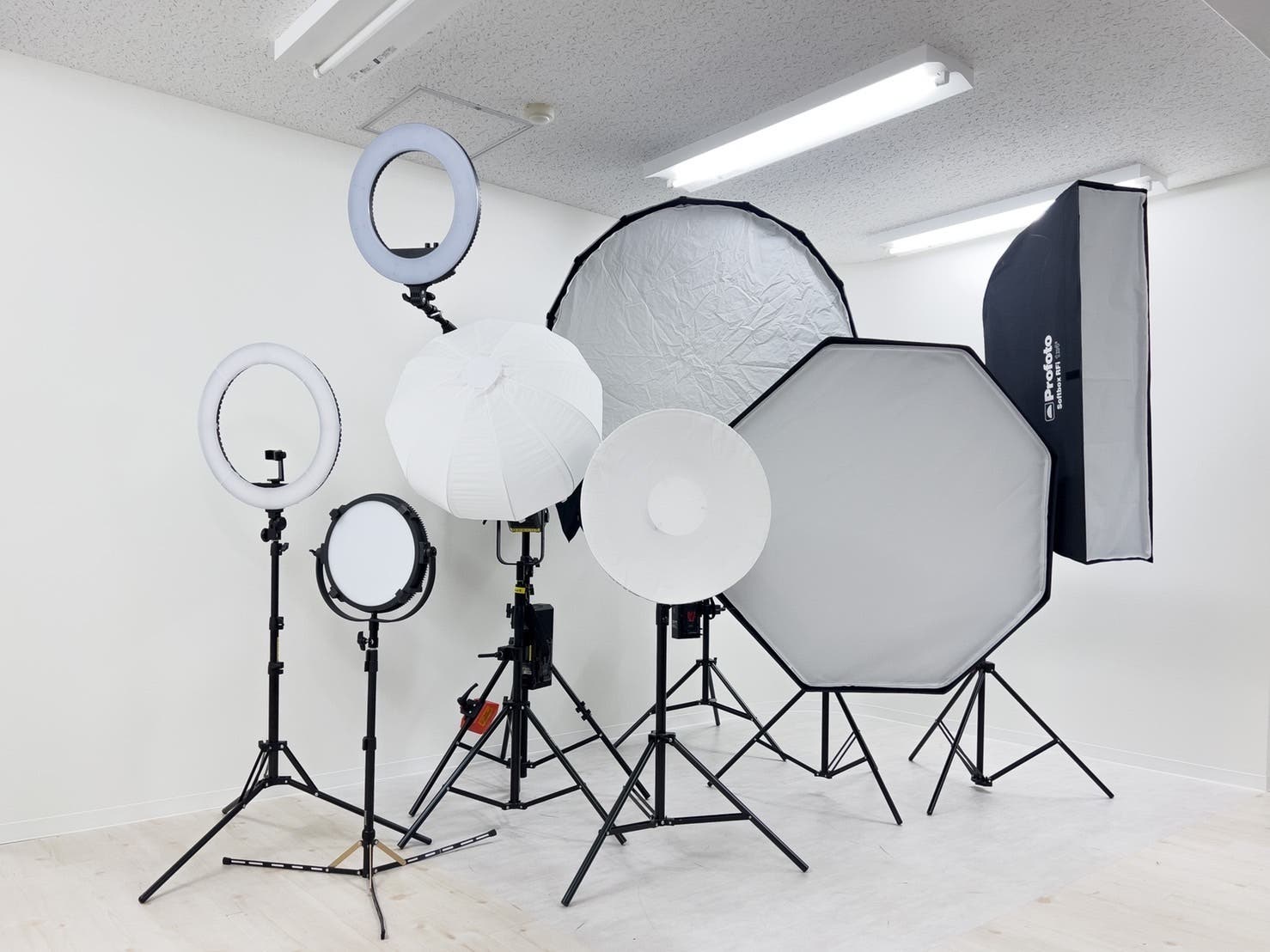 東新宿駅徒歩5分！一日中自然光◎/プロ用照明常設！商用/動画OK！【新宿駅徒歩圏】の写真23