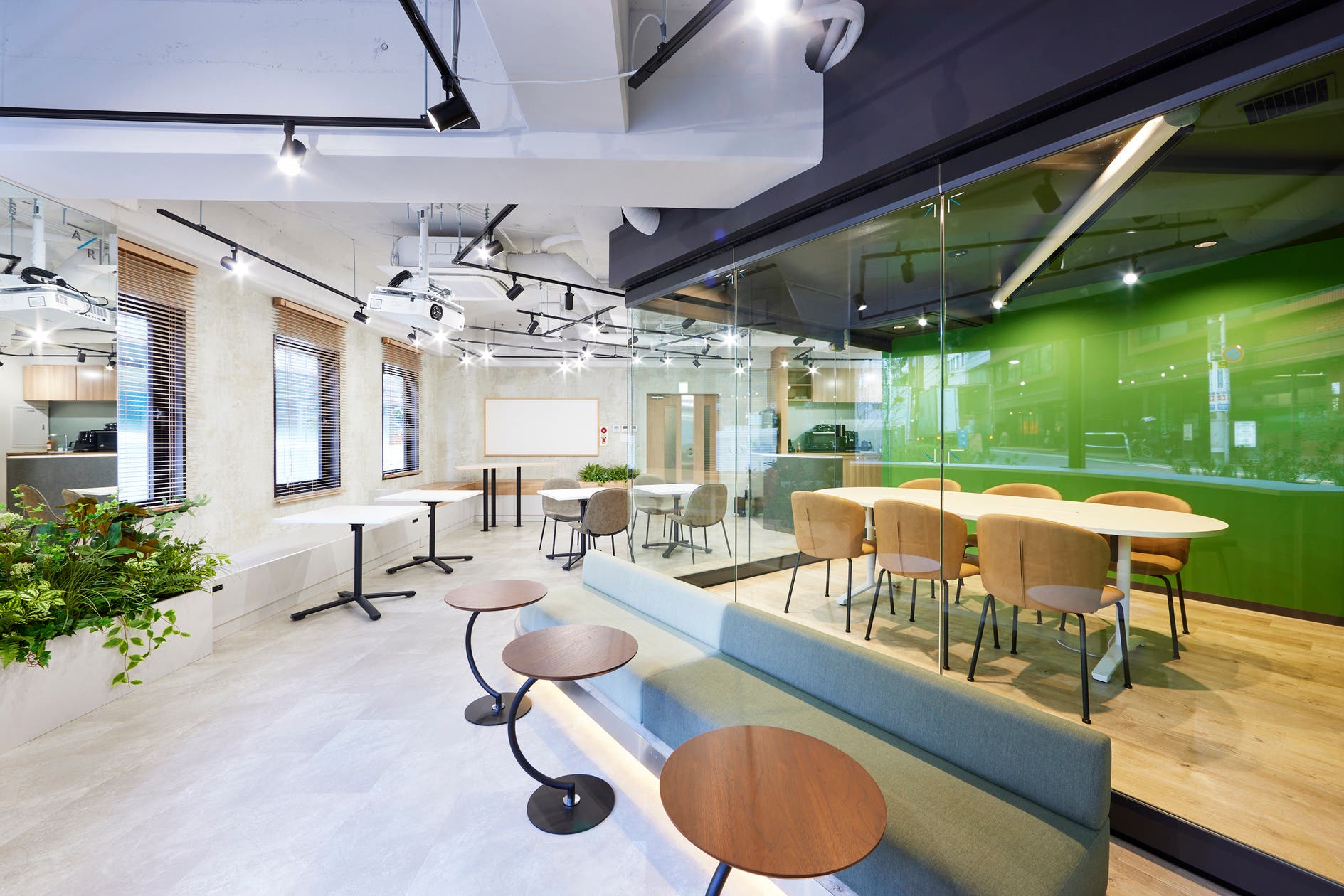 【高田馬場駅徒歩3分】🔸テレワーク🔸ウェブ面接🔸配信🔸推し活🔸【飾りつけ・撮影OK！】✨白系シンプル空間✨の写真7