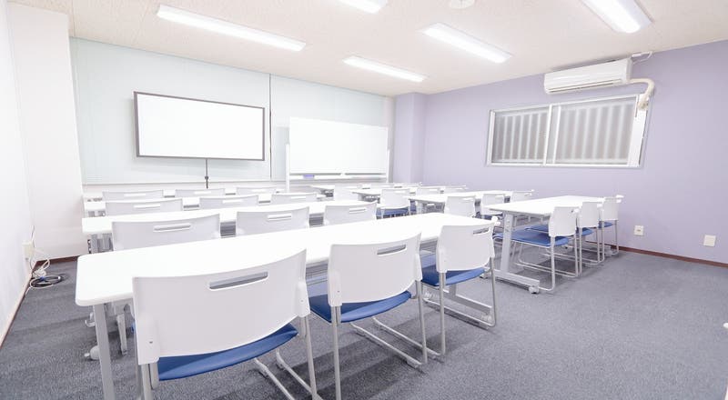 【新宿西口徒歩1分！】24名利用可！オフィスビル土足利用可！プロジェクター・WiFi全て無料！ふれあい貸し会議室 新宿No20