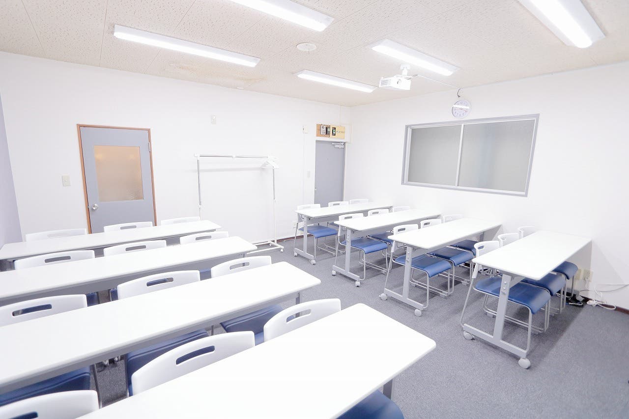 【新宿西口徒歩1分！】24名利用可！オフィスビル土足利用可！プロジェクター・WiFi全て無料！ふれあい貸し会議室 新宿No20の写真5