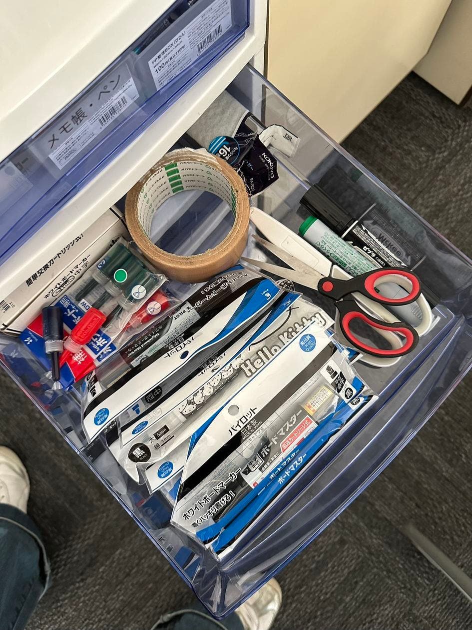 クーポン❗新橋駅徒歩50秒🚶‍♀️24h営業✅清潔な空間で会議💻セミナーに最適✨女性のみでも安心の写真11