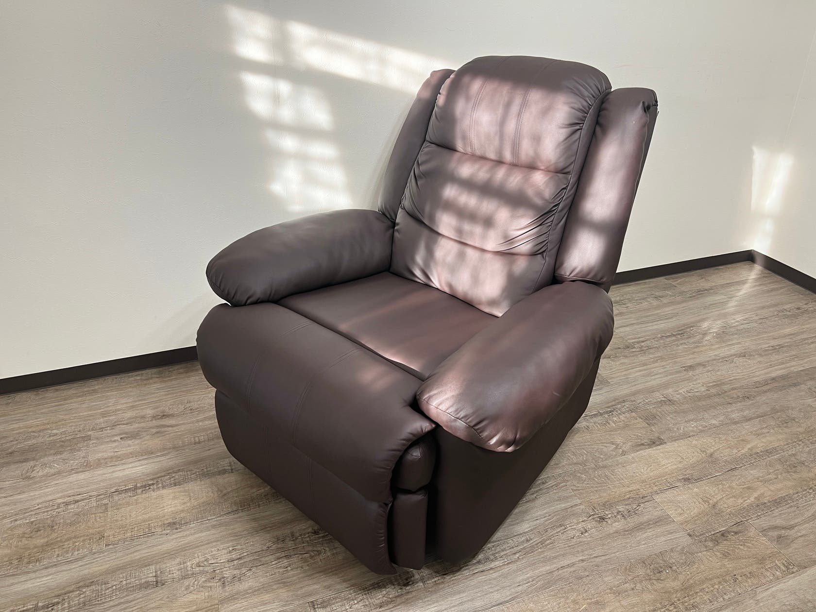 🚃新宿駅と新大久保駅の間🌿ヨガマット/エステベッド/施術マット/リクライニングチェア完備🌿＜レンタルサロンTEAL新宿＞の写真11