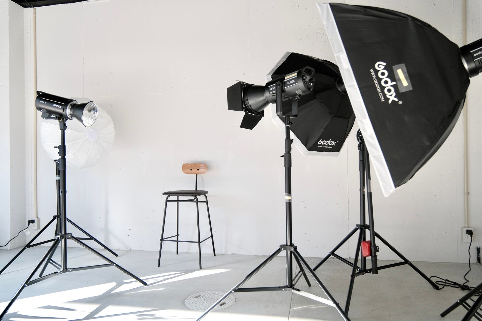 駐車場有・自然光満喫スタジオ｜ペット・楽器OK｜発表会・展示会・パーティー可｜道具使い放題｜機材使用可能の写真4