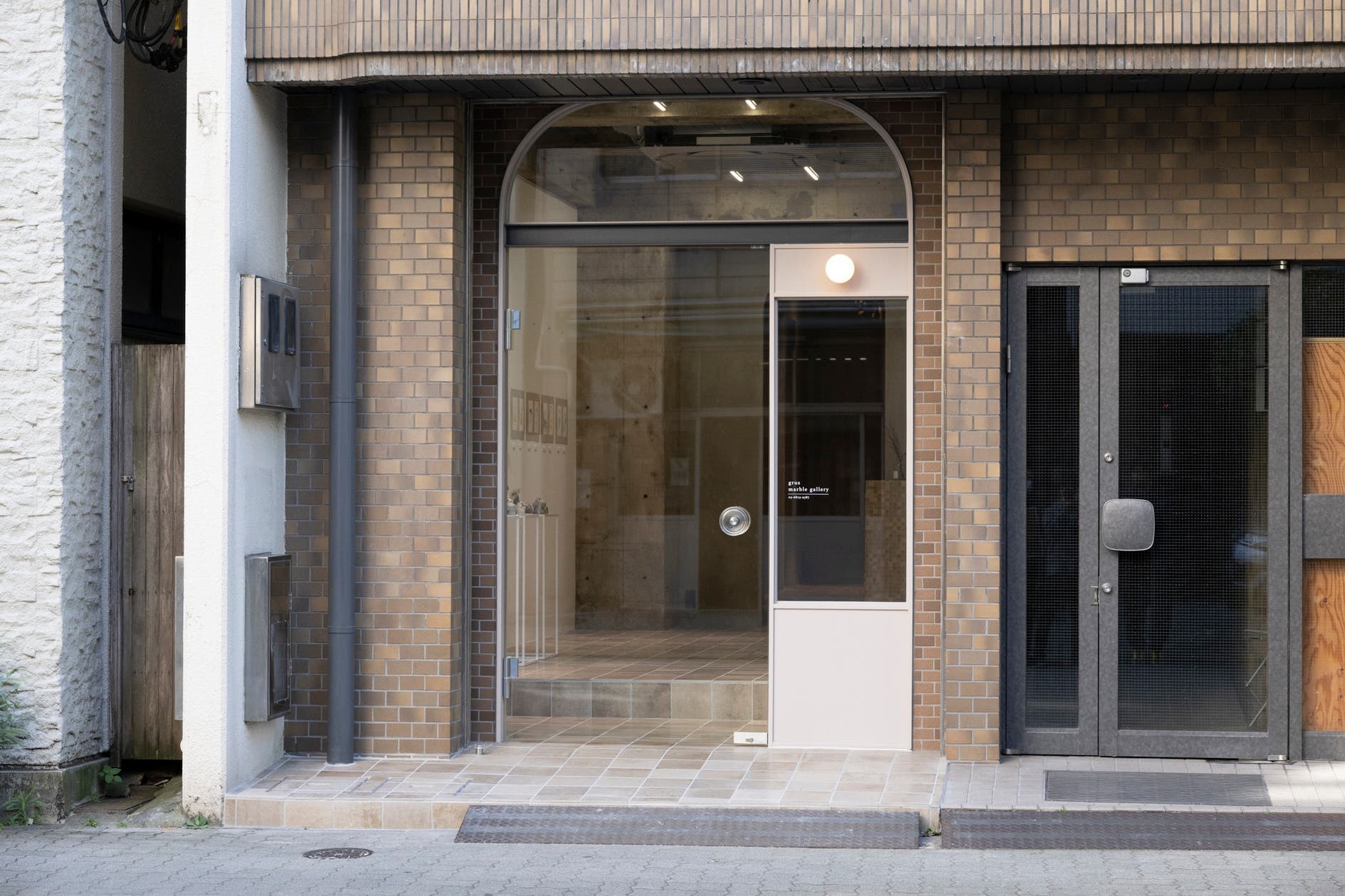 天高３.7メートルの洗練されたアートギャラリーの写真3