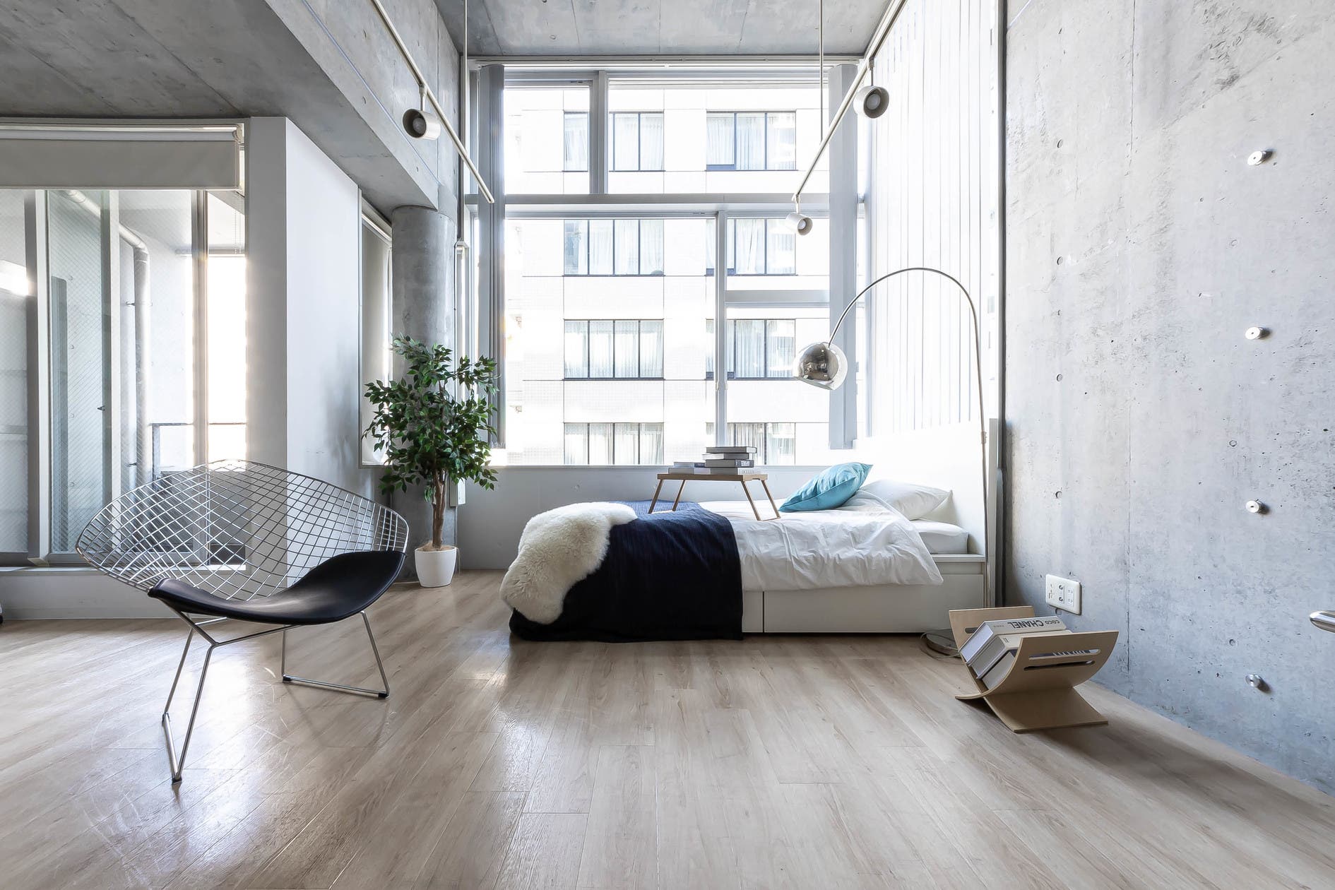 Ａ１．［天井高4M・2面採光］自然光×コンクリが生み出すデザイン空間の写真17