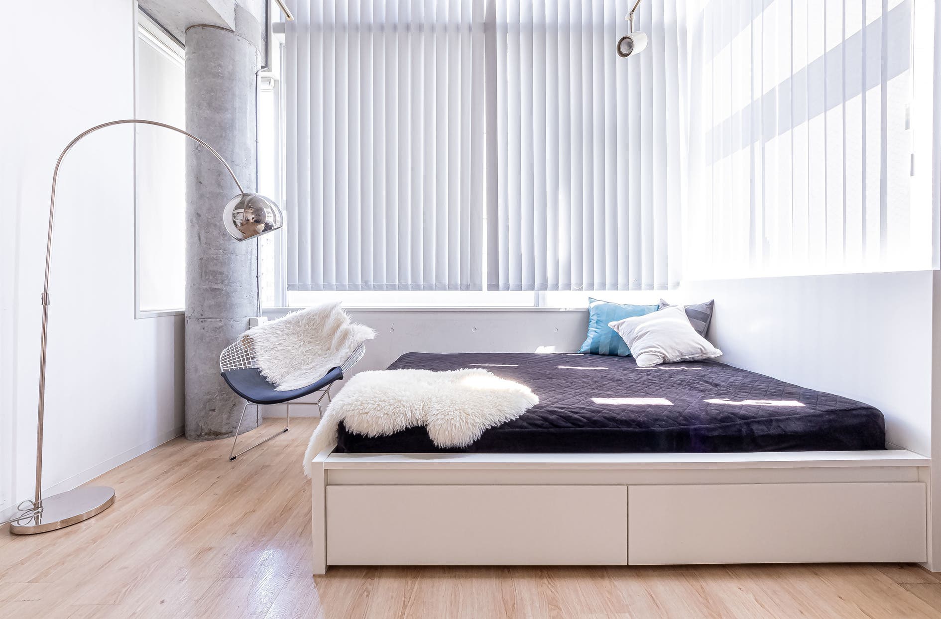 Ａ１．［天井高4M・2面採光］自然光×コンクリが生み出すデザイン空間の写真20