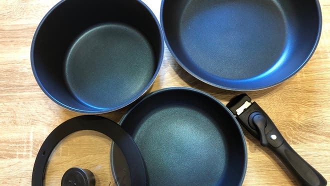 【大人気4人ぐらいのおしゃべりスペース】フリードリンク🌟ゲーム多数🗑ゴミ箱利用可🍕鍋パ/タコパ/合コン/女子会/DVD鑑賞の写真16