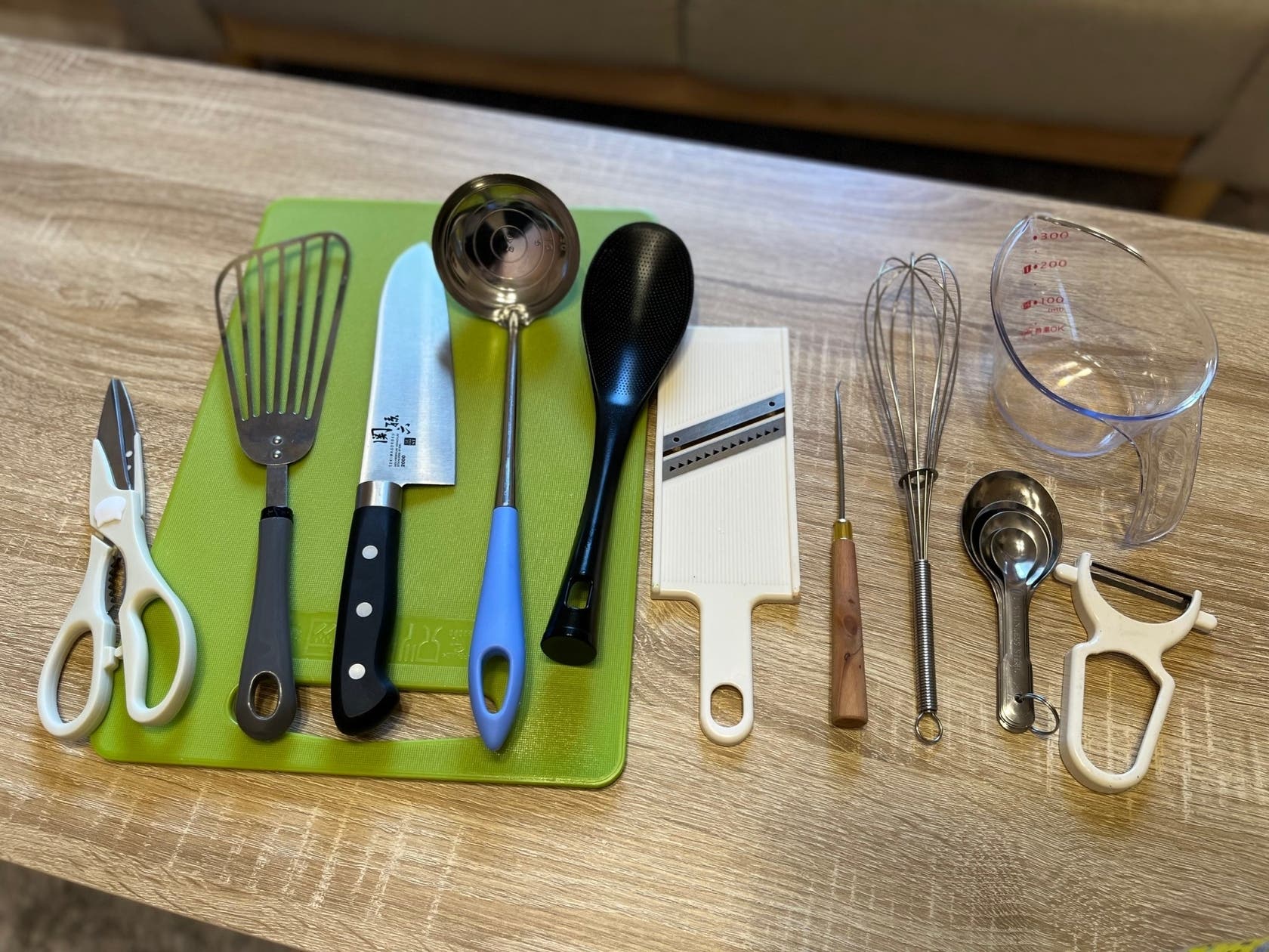 【大人気４人ぐらいのおしゃべりスペース】クリスマス🌟ゲーム多数🗑ゴミ箱利用可🍕鍋パ/タコパ/合コン/女子会/DVD鑑賞の写真19