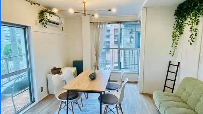 11月16日まで特別料金でご案内中!✨wi-fi完備でお洒落✨ワークスペースの他レイアウトを変えれば隠れ家サロンに!の写真1