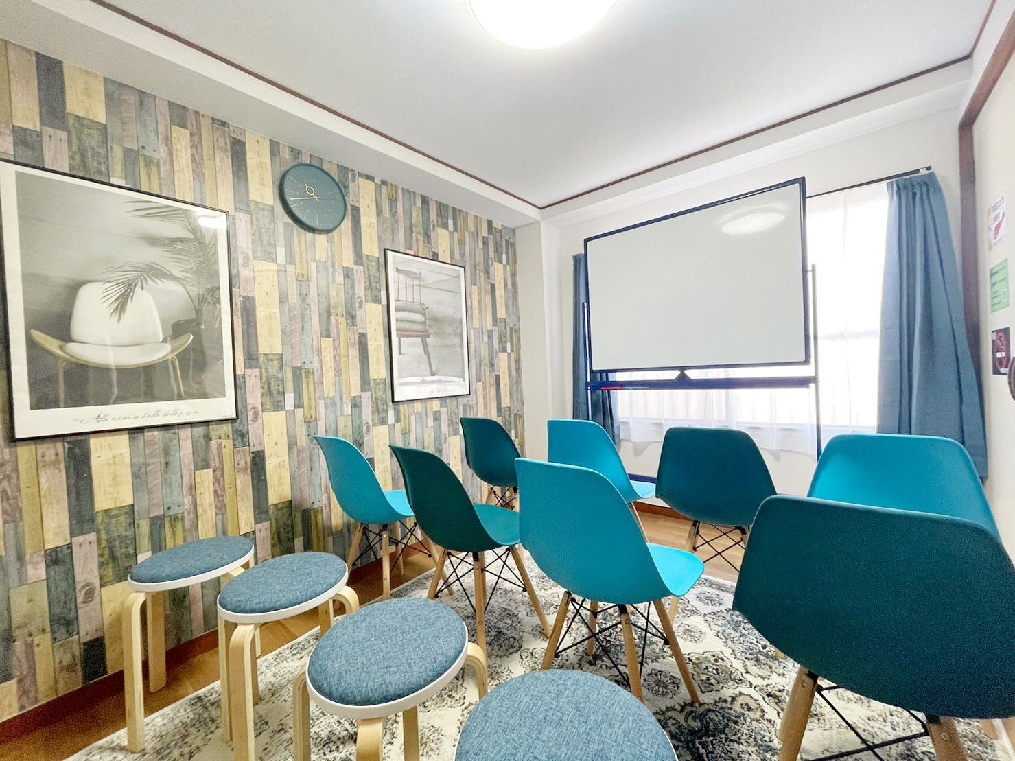 駅徒歩4分！Wi-Fi、プロジェクター、スクリーン、その他備品全て無料！の写真5