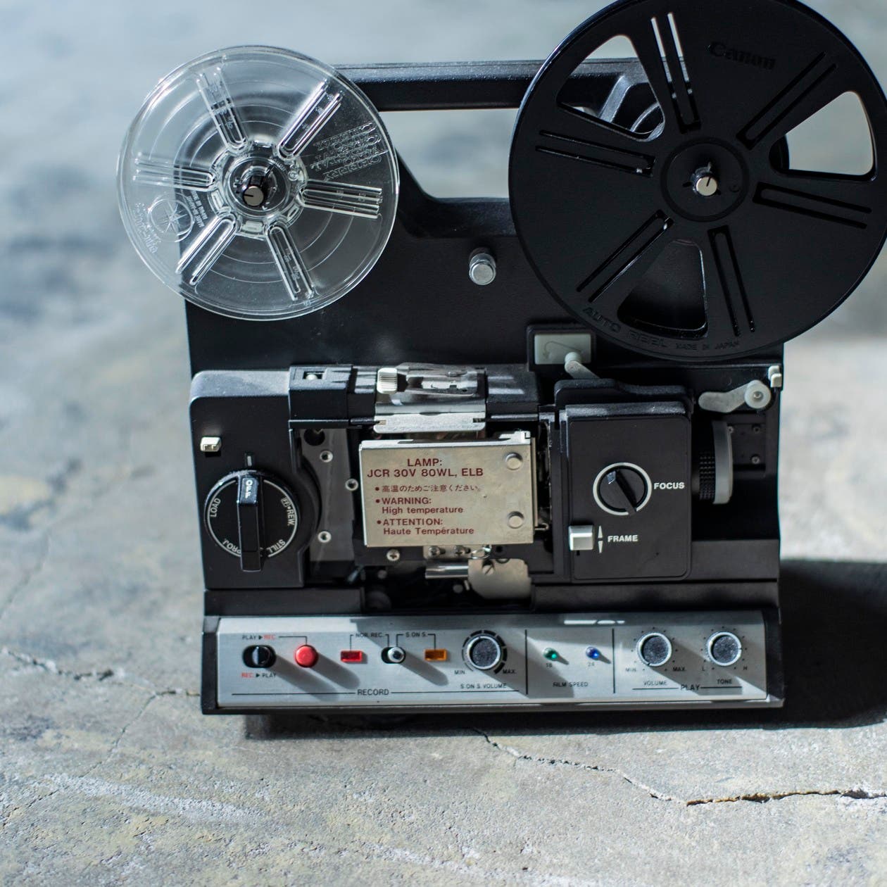 【トランバネーロ/ JR赤羽9分】2F、3F、屋上を全て貸切！真っ白な白ホリ風フロア/廃墟感たっぷりなコンクリフロアの写真15