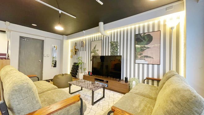 《LVB銀座東2》新富町徒歩40秒/最大14名/キッチン付会議室/パーティスペース/Wifi・人気ゲーム・Netflix利用可の写真3