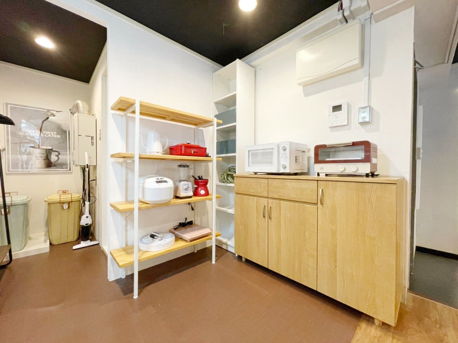 《LVB銀座東2》新富町徒歩40秒/最大14名/キッチン付会議室/パーティスペース/Wifi・人気ゲーム・Netflix利用可の写真6